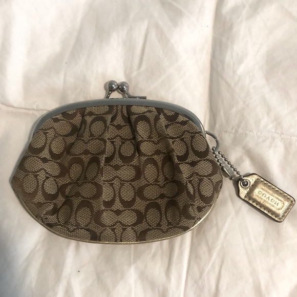 Coach | Bags | Tan And Gold Coach Wallet With Clasp | Poshmark